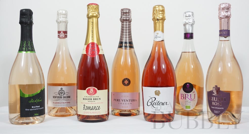 Sparkling Rosé For Valentine’s Day – Glass Of Bubbly