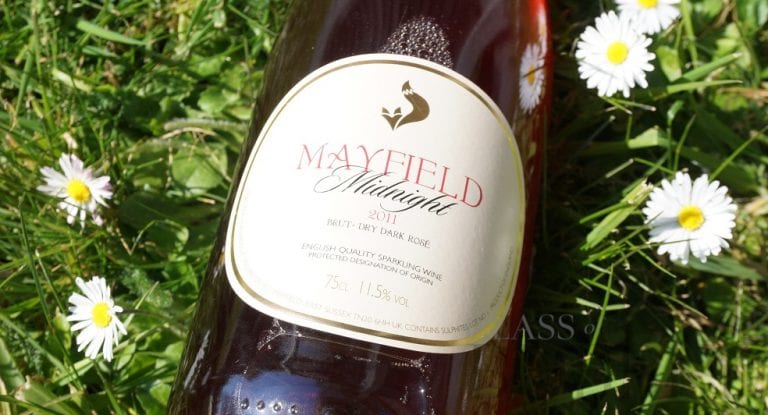 Fox & Fox – Award Winning English Sparkling Wine – Glass Of Bubbly