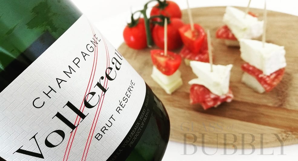 Champagne & Canapés – Glass Of Bubbly