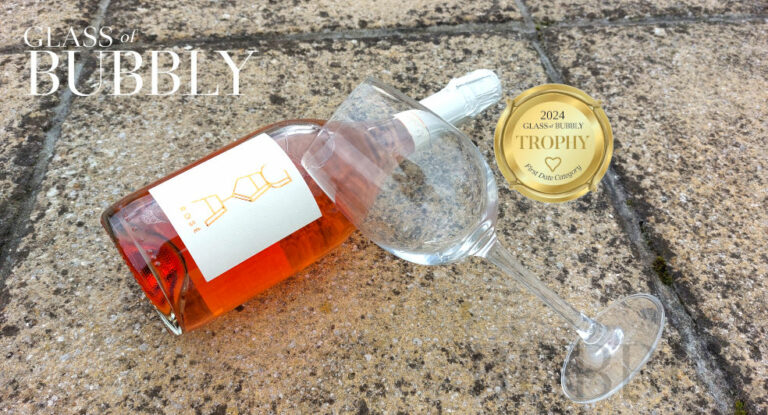 Jaya Rosé – Glass Of Bubbly