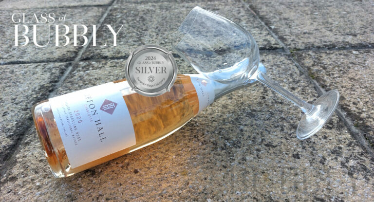 Tuffon Hall Sparkling Rosé – Glass Of Bubbly
